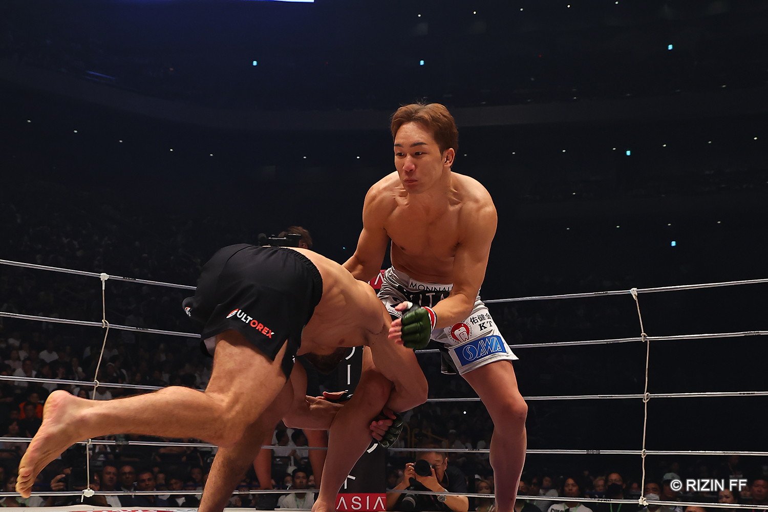 わずか2分41秒の惨劇なぜ朝倉未来はrizinタイトル戦でケラモフの必殺チョークにタップしたのか引退説が流れるも公式snsで「多分まだ頑張る」と再起を示唆 本格スポーツ議論ニュース
