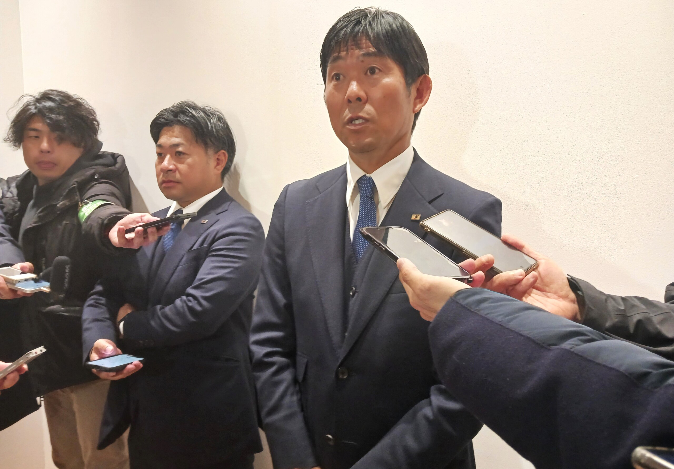 SNSで飛び交う「解任論」…アジア杯から帰国した森保監督の反応は？ – ページ 2 – 本格スポーツ議論ニュースサイト「RONSPO」