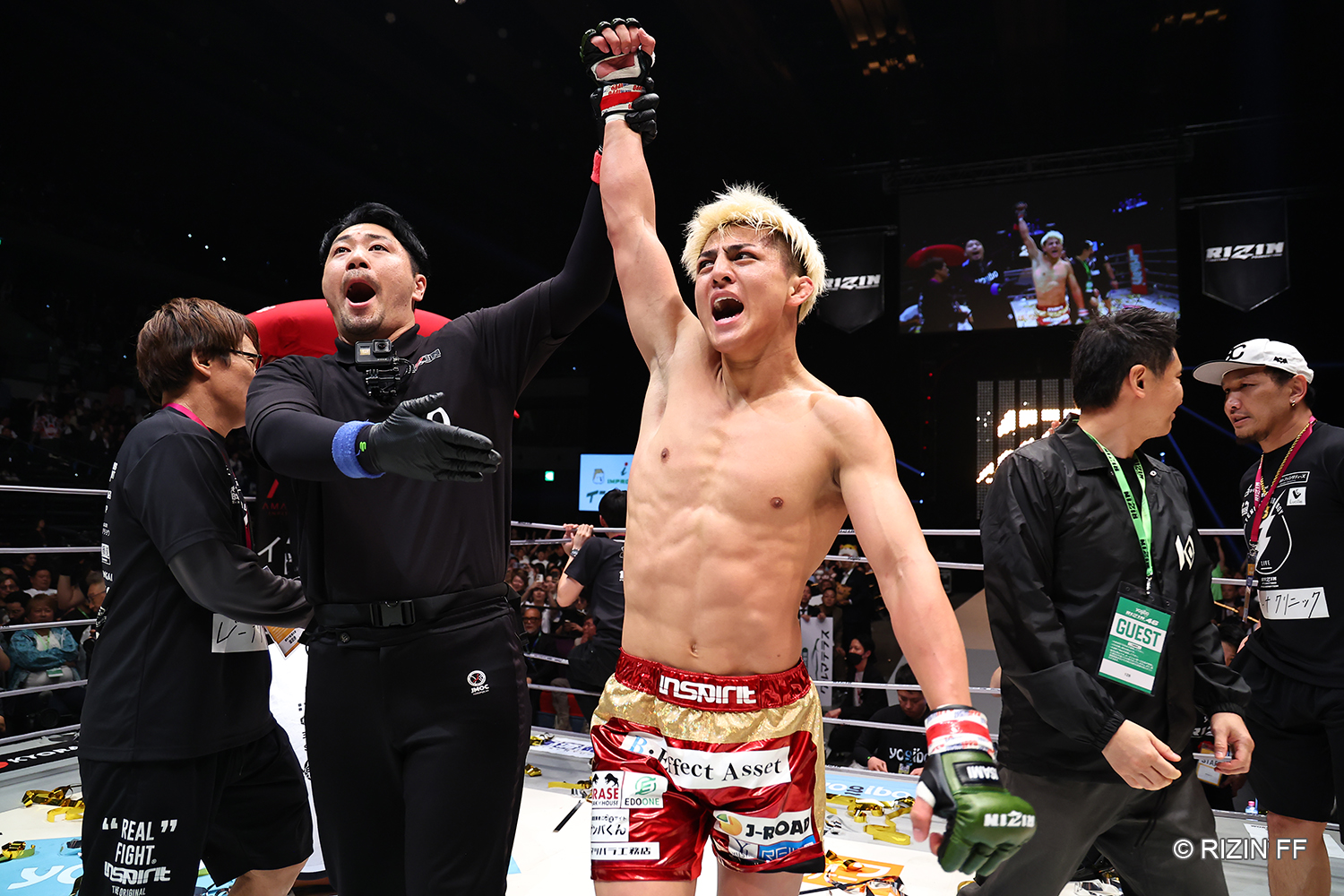 「あんたにできんのかよ！」朝倉未来＆平本蓮も敵じゃない？なぜRIZINフェザー級王者の鈴木千裕は1RTKO防衛を果たせたのか – 本格スポーツ議論ニュースサイト「RONSPO」