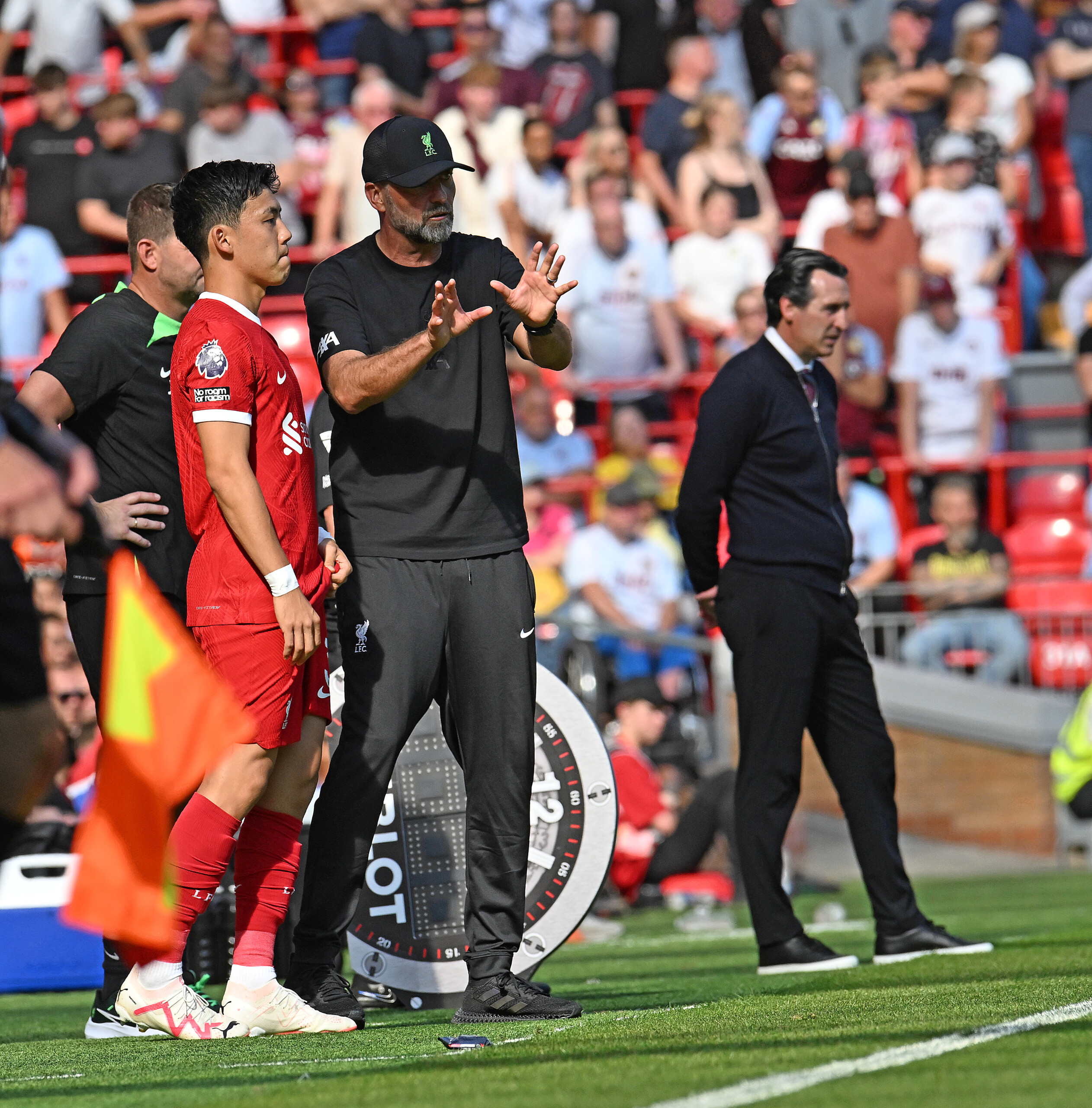 一体誰に？遠藤航が所属リバプールで退任するクロップ監督の後任人事が混沌…元Jリーグ監督の名前も候補に – 本格スポーツ議論ニュースサイト「RONSPO」