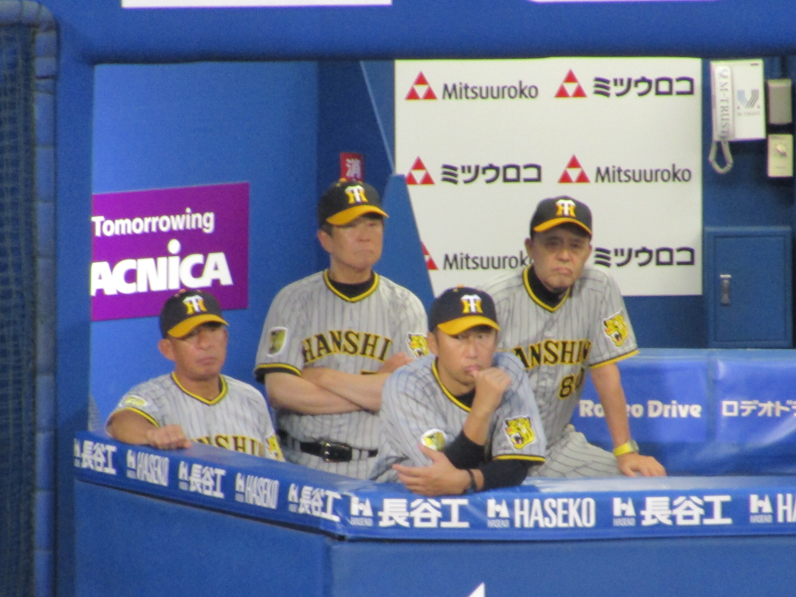 え？コメント無し？何が阪神の岡田監督を“激オコモード”にさせたのか…“記録に残らない5つのミス”で3位の横浜DeNAに4－10で敗れて自力2位の可能性が消滅 – ページ 2 – 本格スポーツ ...