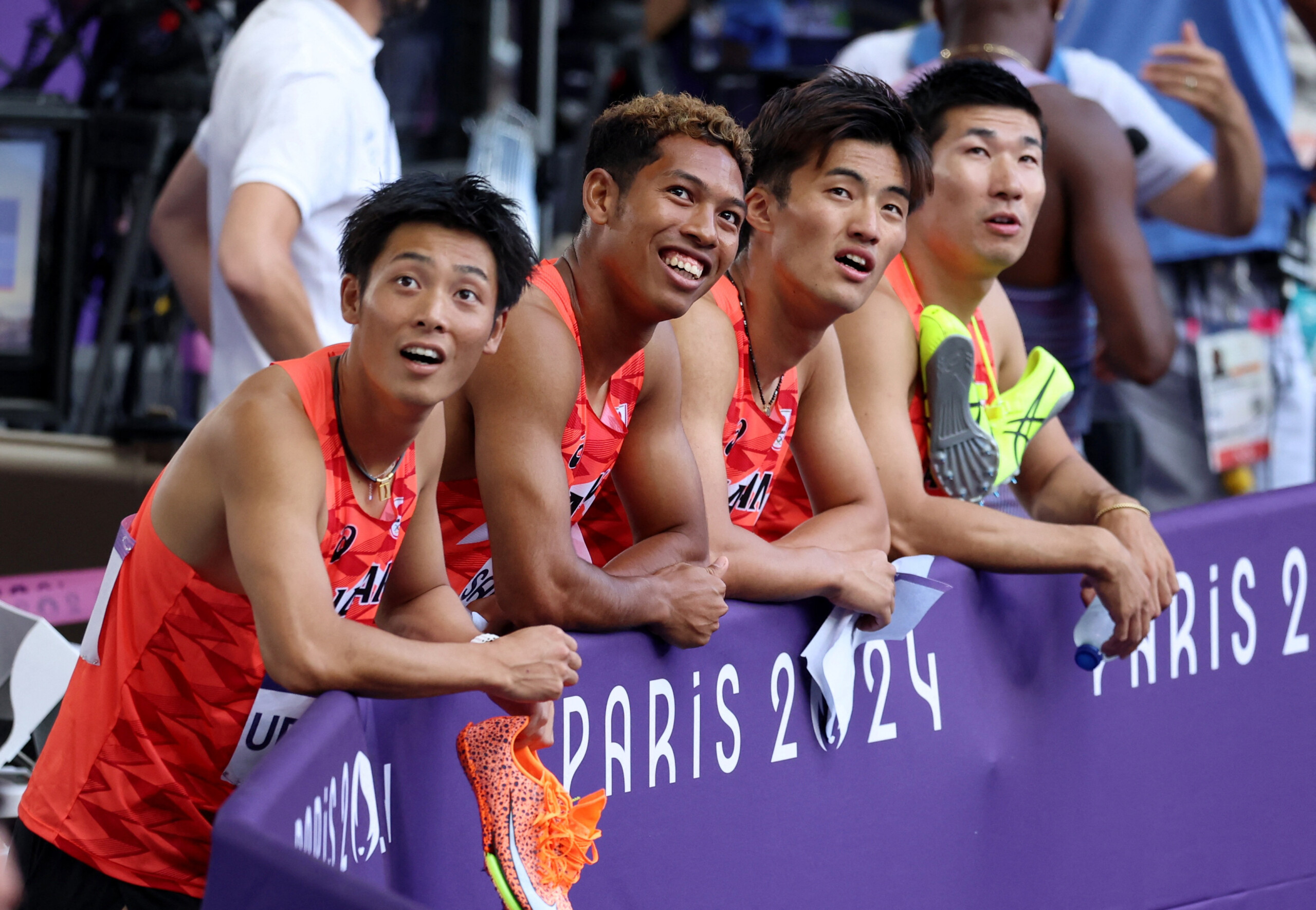 「仲間を信じて」パリ五輪“リレー侍”が「1走」サニブラウンの戦略ズバリで全体4位タイムで決勝進出を決める…メダル獲得の可能性は？ – 本格スポーツ議論ニュースサイト「RONSPO」