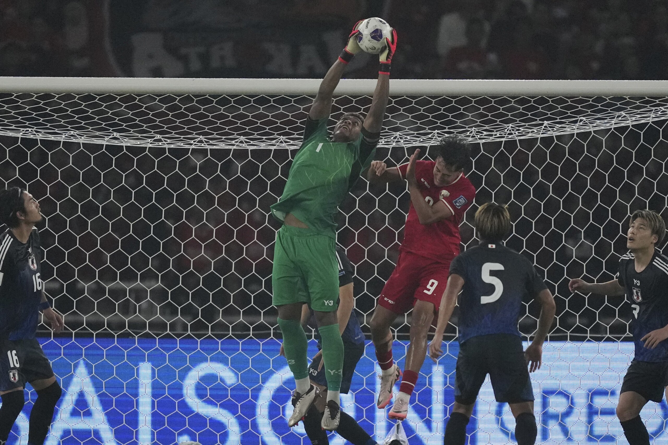 森保ジャパンが敵地で無敗キープ…GK鈴木彩艶のスーパーセーブがインドネシア監督を「敗因は先制点を奪えなかったこと」と悔しがらせる – ページ 2 – 本格スポーツ議論ニュースサイト「RONSPO」