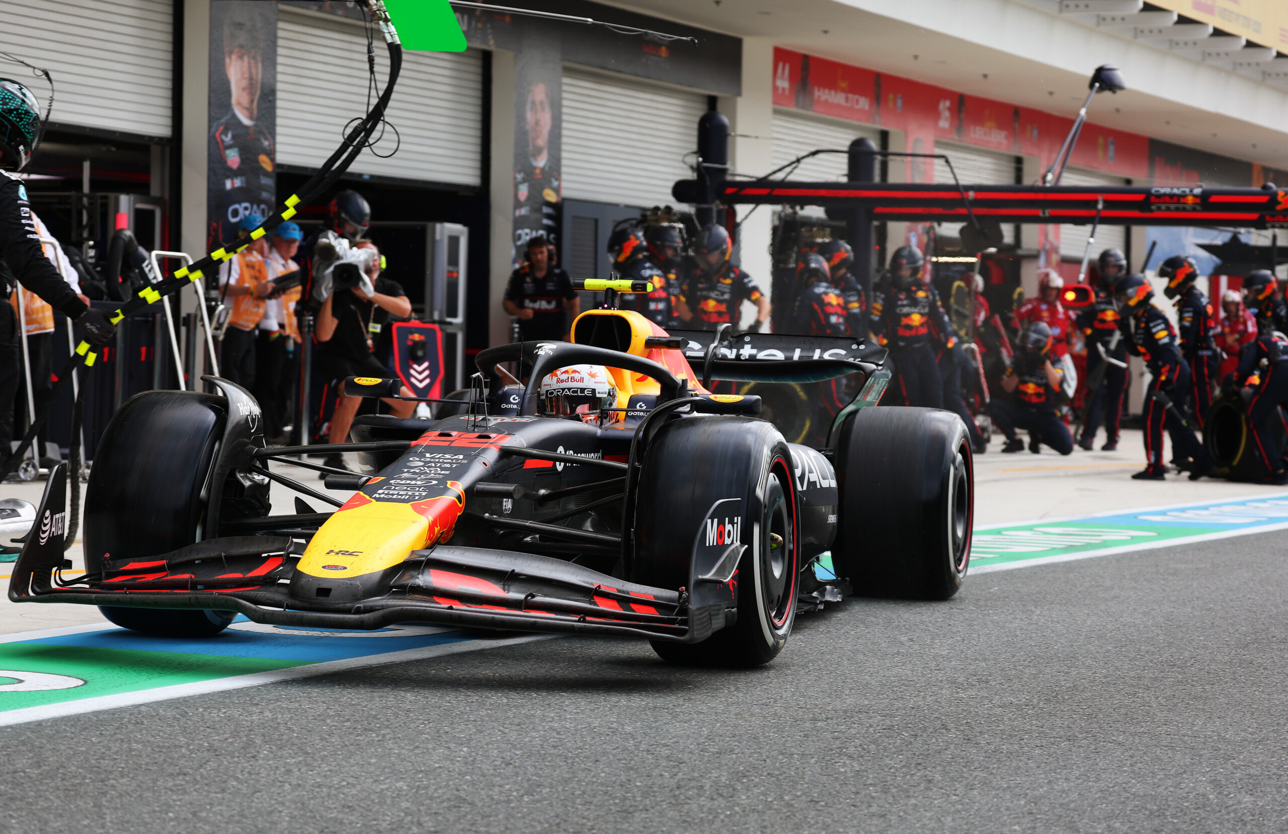 「我々は遅すぎる」レッドブル角田裕毅が5秒のタイムペナルティーを克服して10位入賞を果たすも予選PPのフェルスタッペンが4位に沈みチーム幹部が危機感 – ページ 2 – 本格スポーツ議論 ...