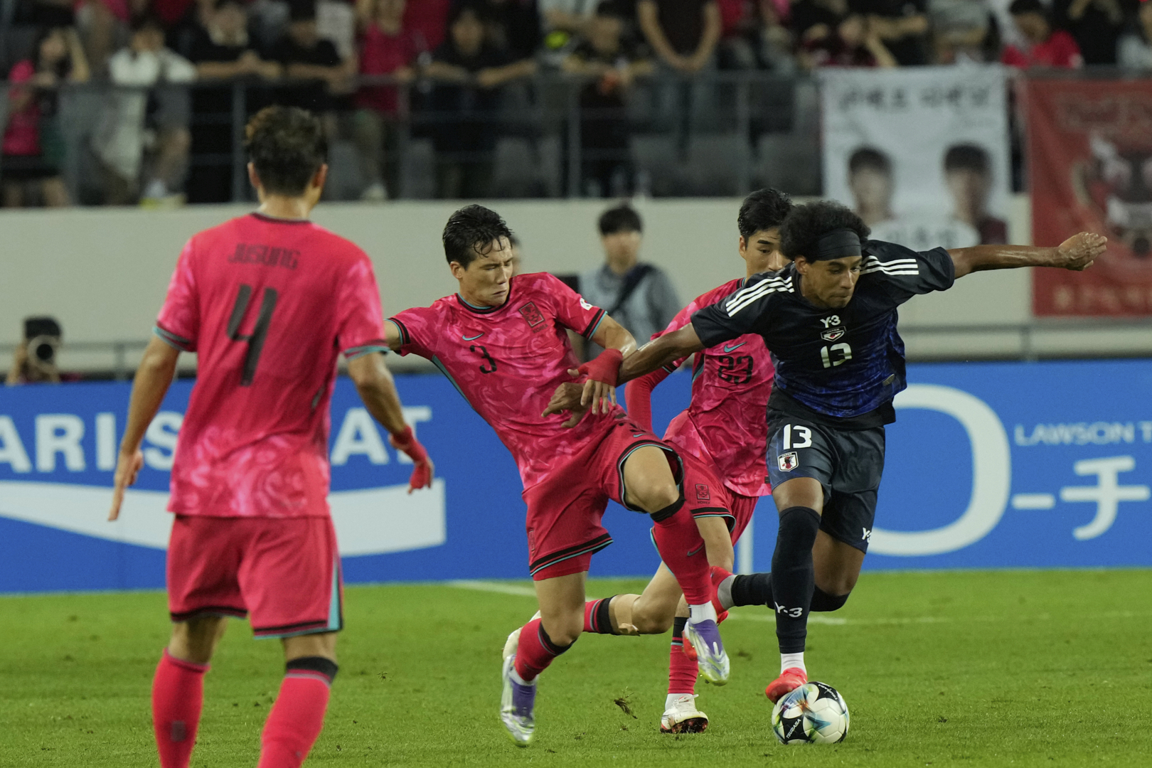 【映像】E-1優勝決めた日韓戦でのジャーメインの芸術ボレー – 本格スポーツ議論ニュースサイト「RONSPO」