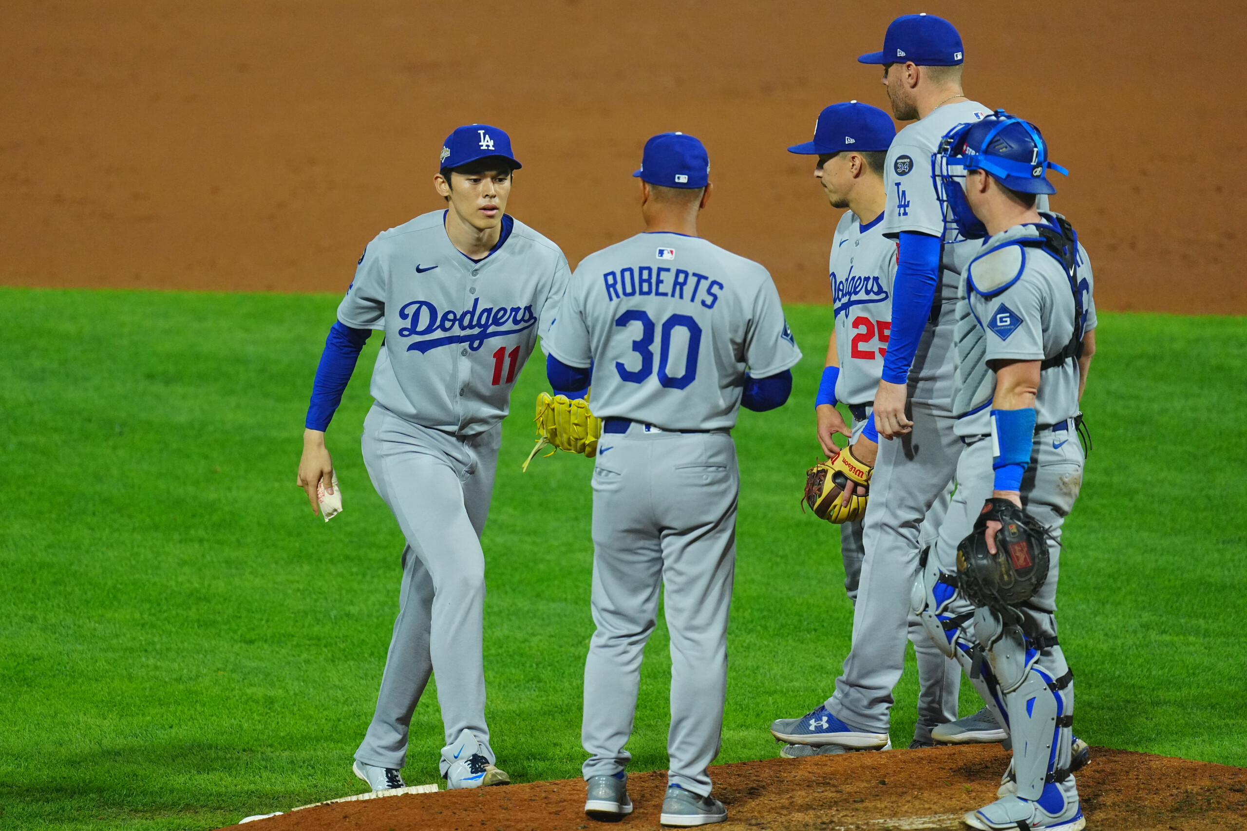 「メジャー史上最も馬鹿な采配のひとつ」佐々木朗希を9回頭から起用しなかったロバーツ監督の“迷走継投”を通算116セーブのフィリーズOBが過激に批判「佐々木がいなければゴミ箱みたいなブルペン ...